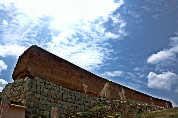 Forts in India: Devanahalli fort - Images WorthvieW
